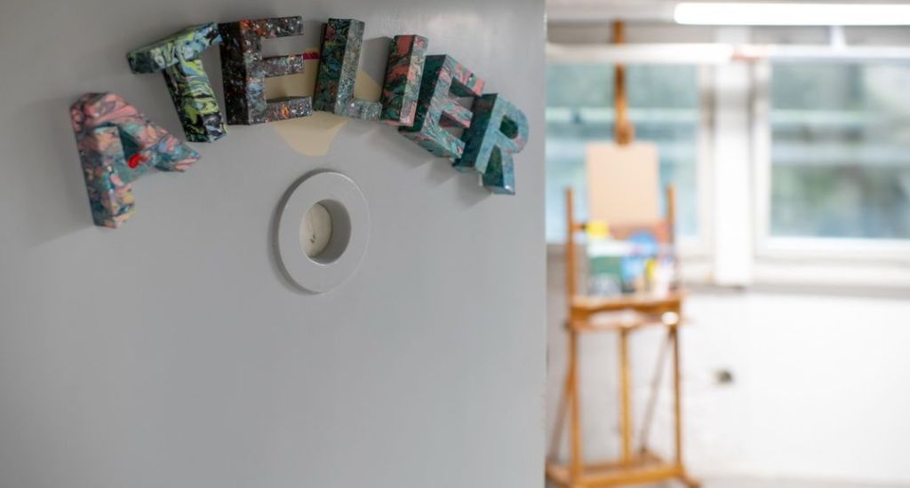 Akut- und Intensivstation für Kinder und Jugendliche (AKIS) - Luzerner ... Akut- und Intensivstation für Kinder und Jugendliche (AKIS) - Luzerner ...